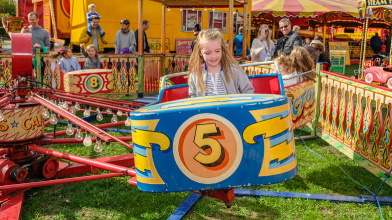 Mini Octopus | Rides | Carters Steam Fair